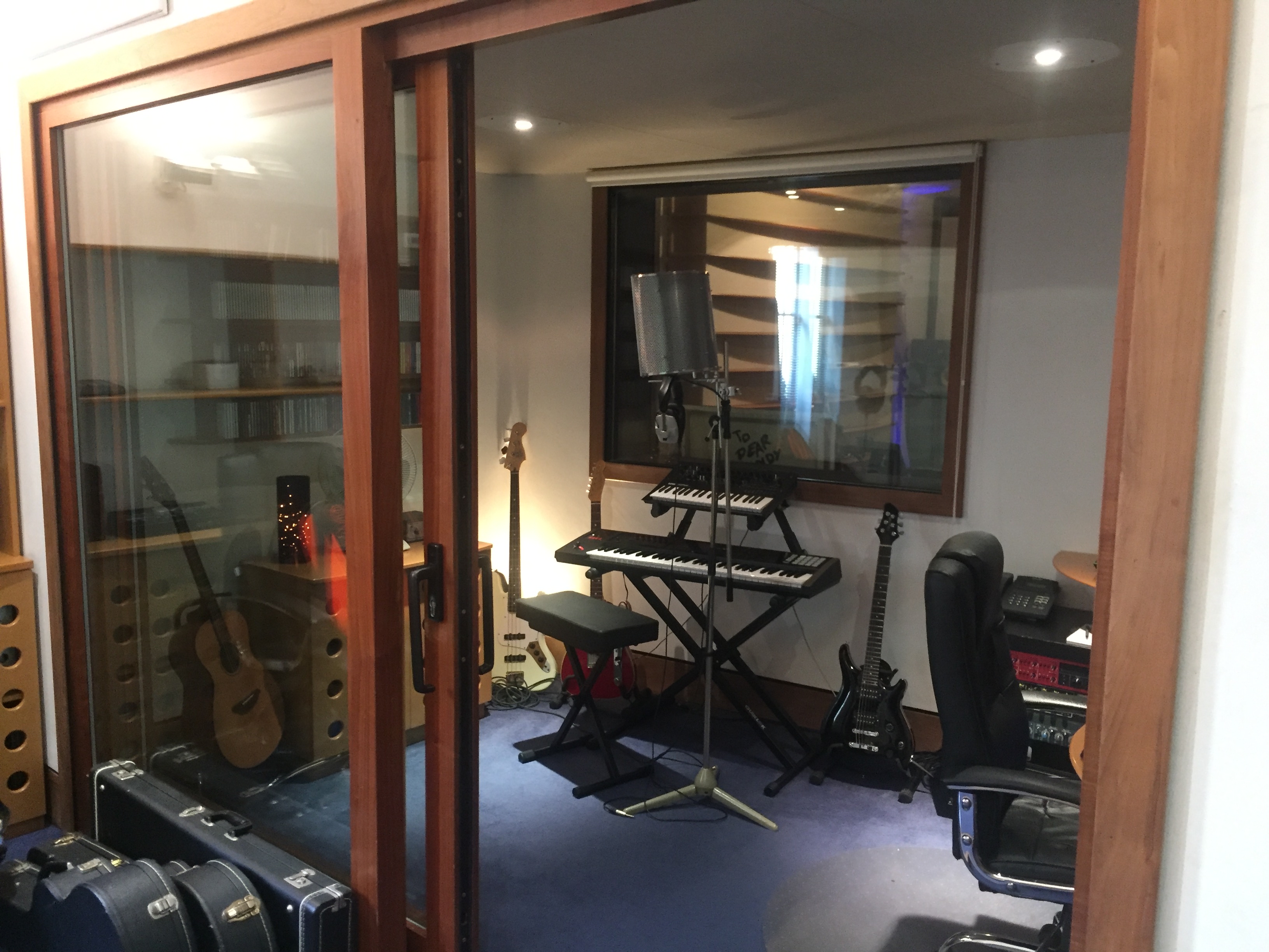 PARSONS GREEN - RECORDING STUDIO COMPLEX - LONGTERM LET - AllStudios