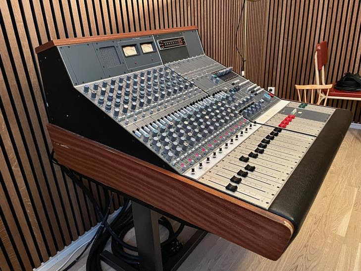 VINTAGE AND USED EQUIPMENT FOR SALE - MARCH 2022 - AllStudios