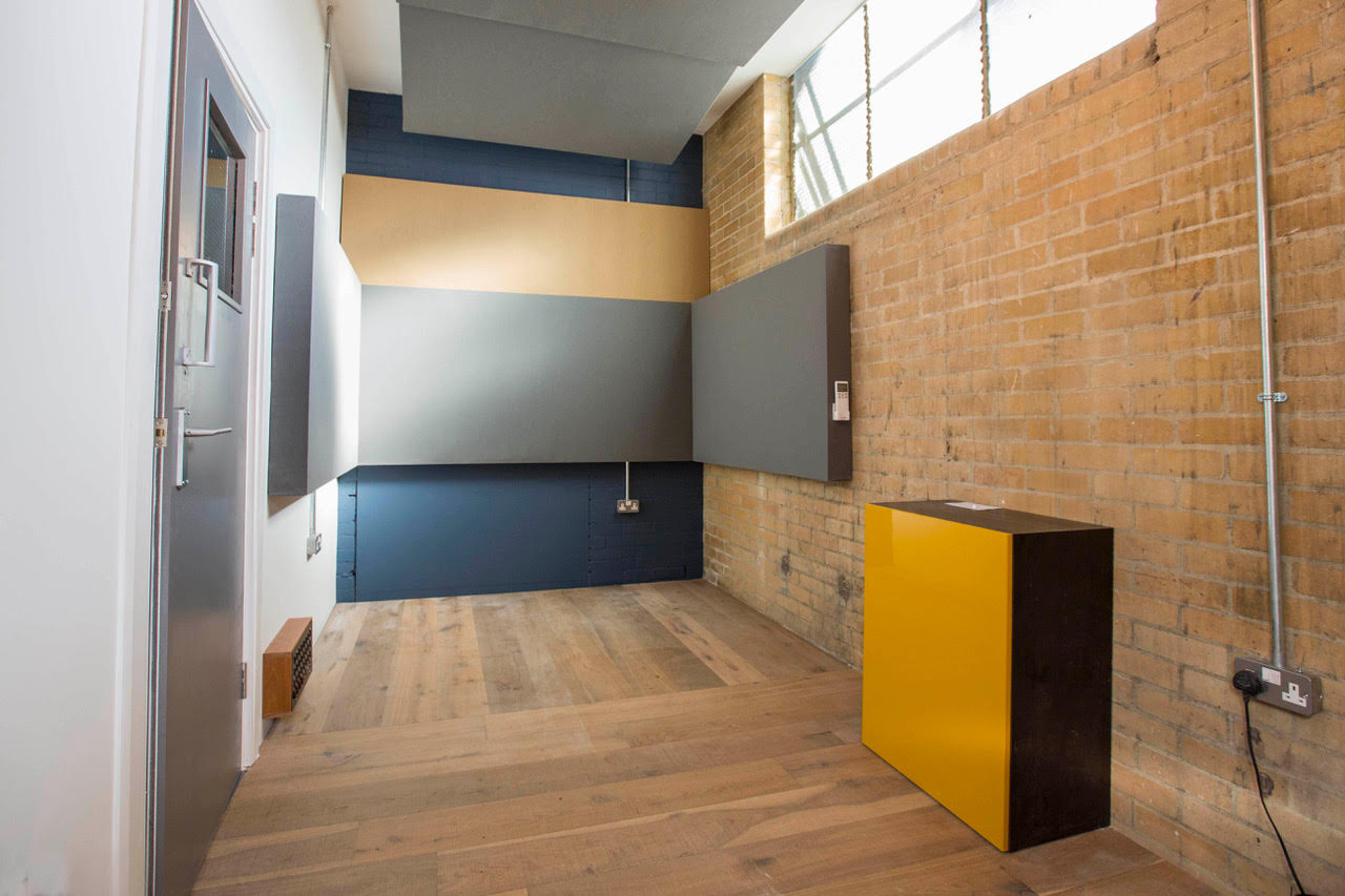 SPLIT LEVEL PRODUCTION STUDIO - LONDON SW18 - AVAILABLE NOW - AllStudios